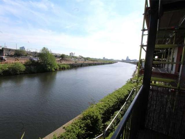 Apartment at Irwell River Park, Salford