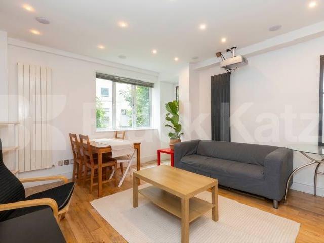 Apartment at Iverson Road, Greater London