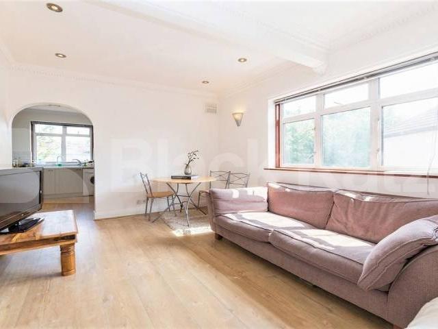 Apartment at Iverson Road, Greater London
