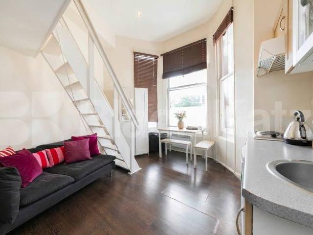 Apartment at Iverson Road, Greater London