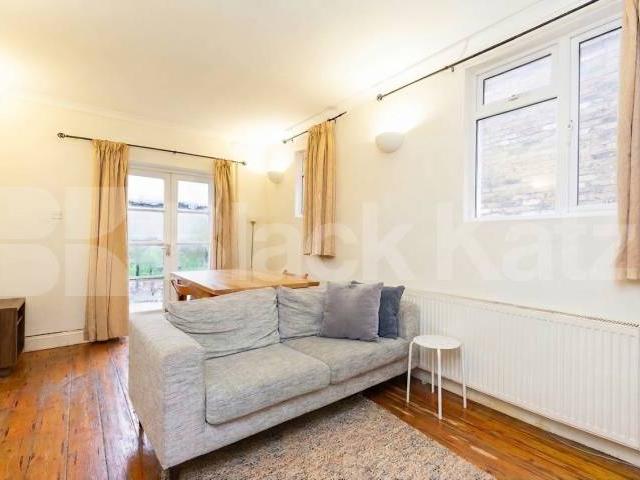 Apartment at Iverson Road, Greater London