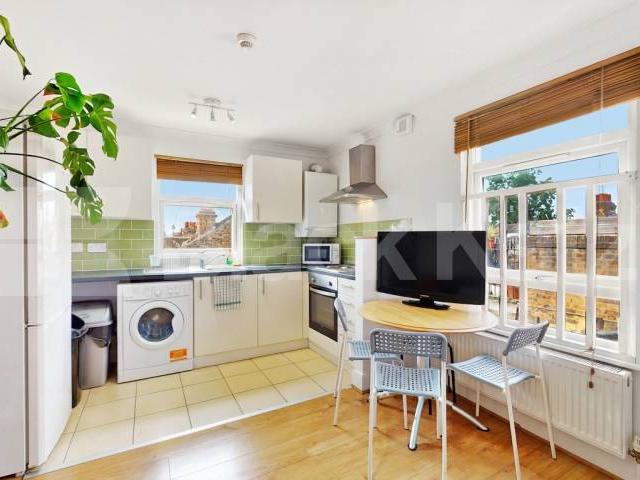 Apartment at Iverson Road, Greater London