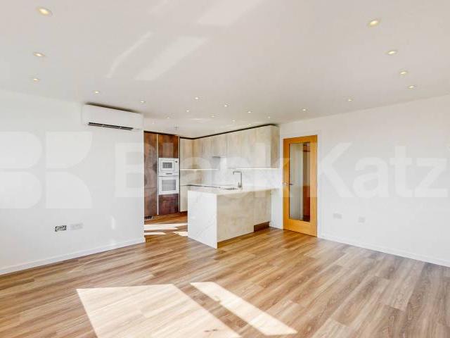 Apartment at Iverson Road, Greater London