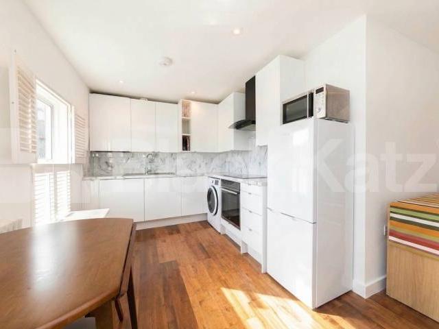 Apartment at Iverson Road, Greater London