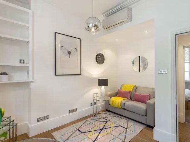 Apartment at Ivor Place, City of Westminster
