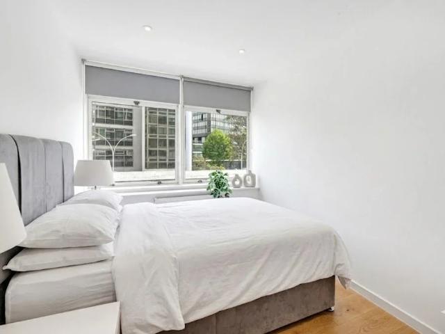 Apartment at John Islip Street, City of Westminster