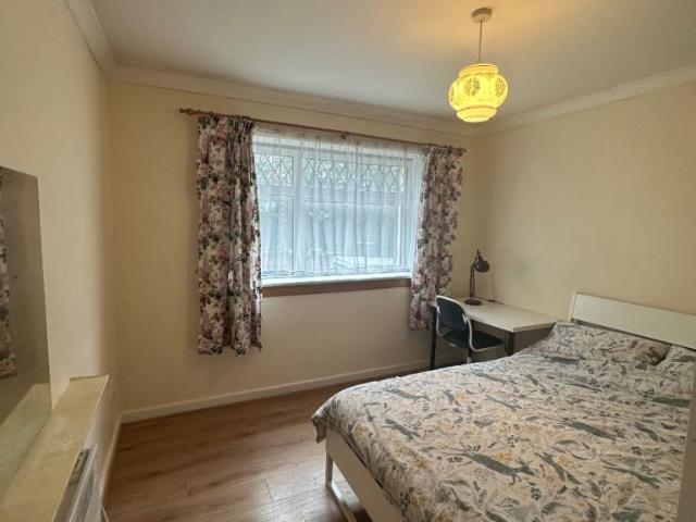 Apartment at John Knox Street, Glasgow