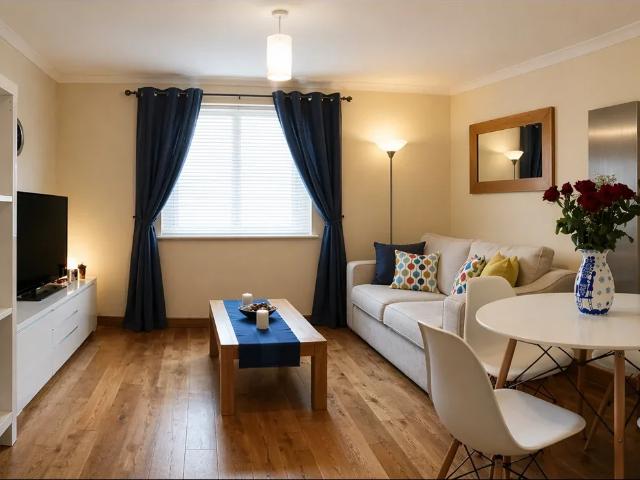 Apartment at John Silkin Lane, Greater London