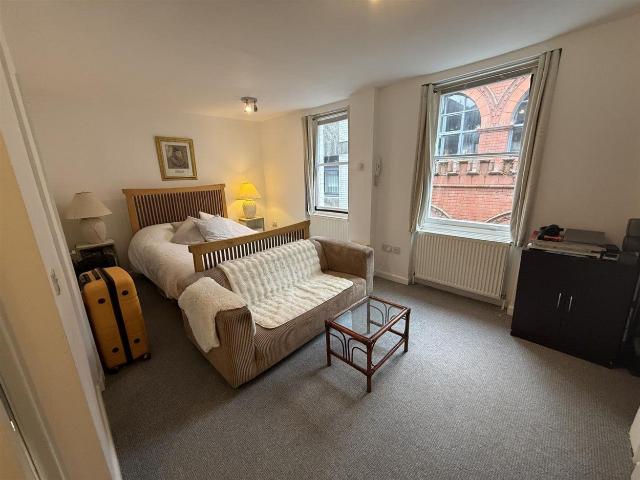 Apartment at John Street, Bristol