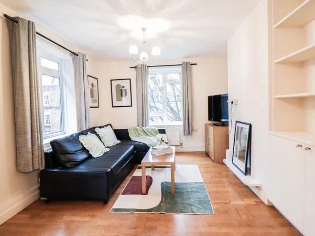 Apartment at John's Mews, Greater London