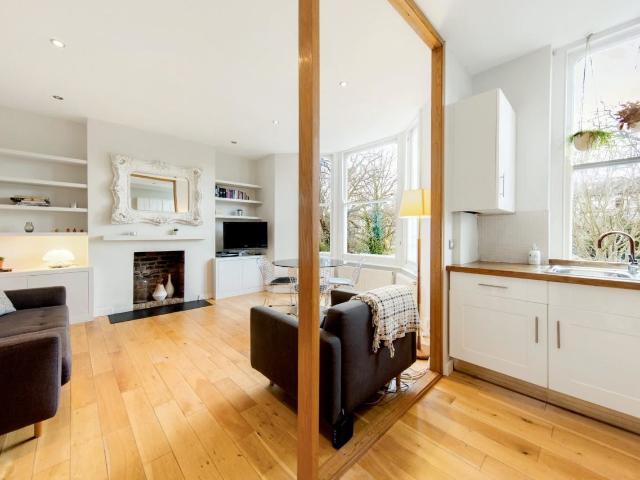 Apartment at Josephine Avenue, Greater London