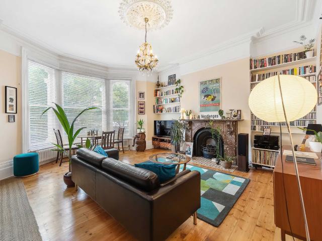 Apartment at Josephine Avenue, Greater London