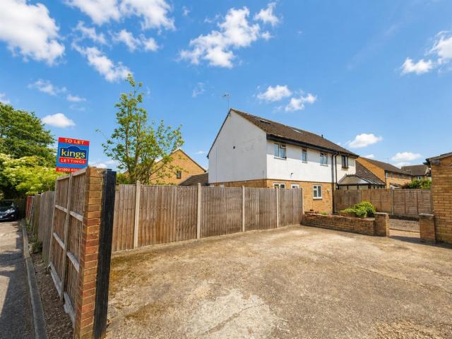 Apartment at Jacksons Drive, Broxbourne
