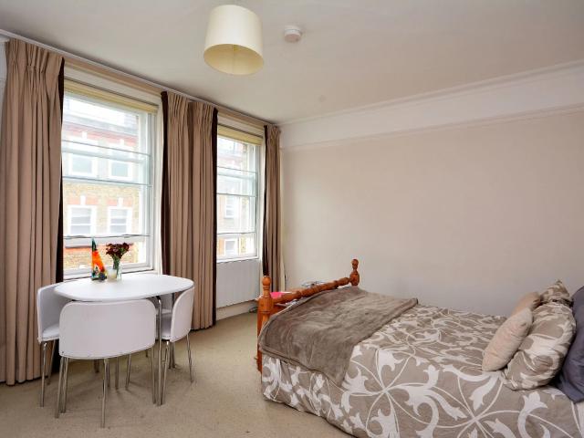 Apartment at James Street, City of Westminster