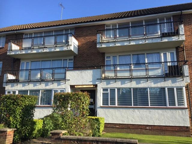 Apartment at Jesmond Way, Greater London