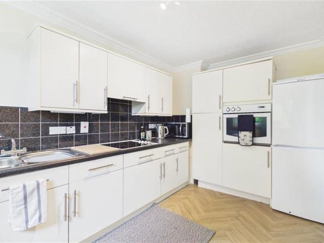 Apartment at Jesmond Dene Road, Newcastle upon Tyne