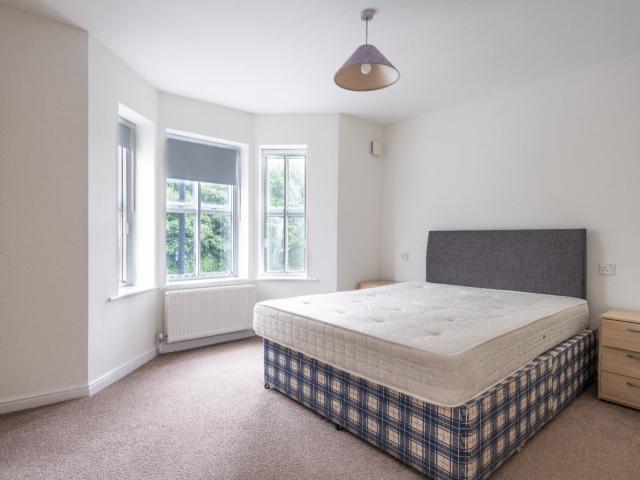 Apartment at Jesmond Road, Newcastle upon Tyne