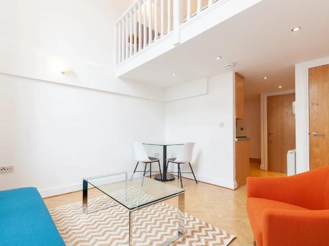 Apartment at Jubilee Terrace, Oxford