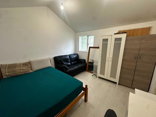 Apartment at Julia Gardens, Greater London