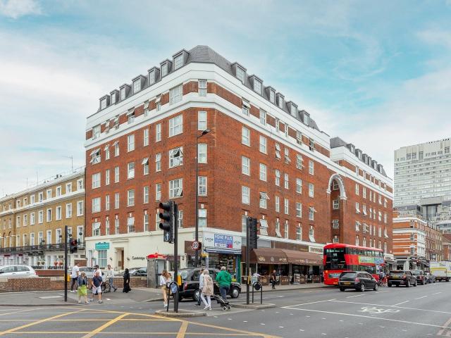 Apartment at Junction Mews, City of Westminster