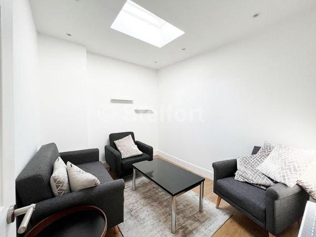 Apartment at Junction Road, Greater London