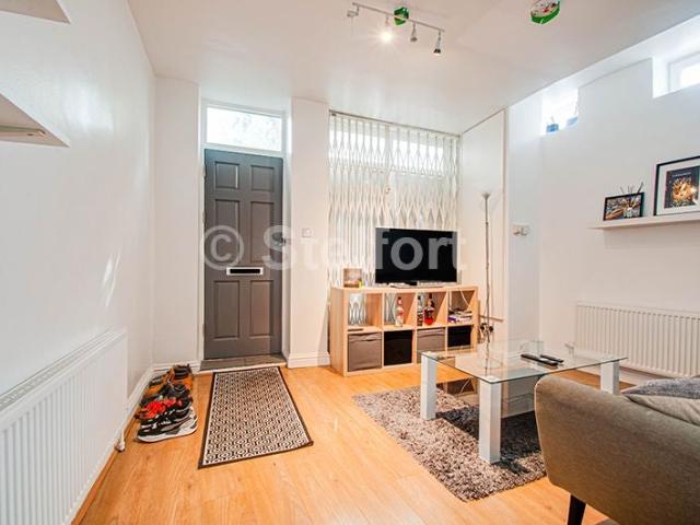 Apartment at Junction Road, Greater London