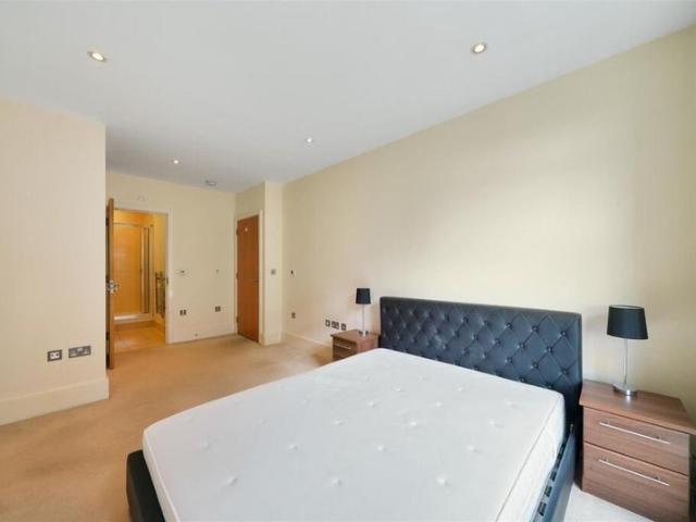 Apartment at Juniper Drive, Greater London