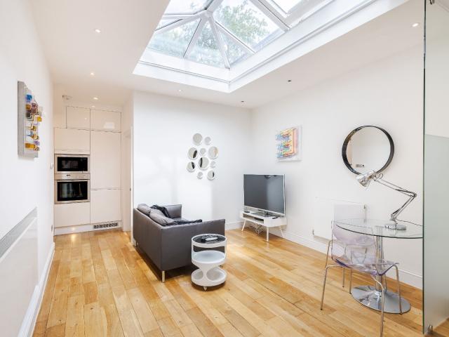 Apartment at Ongar Road, Greater London