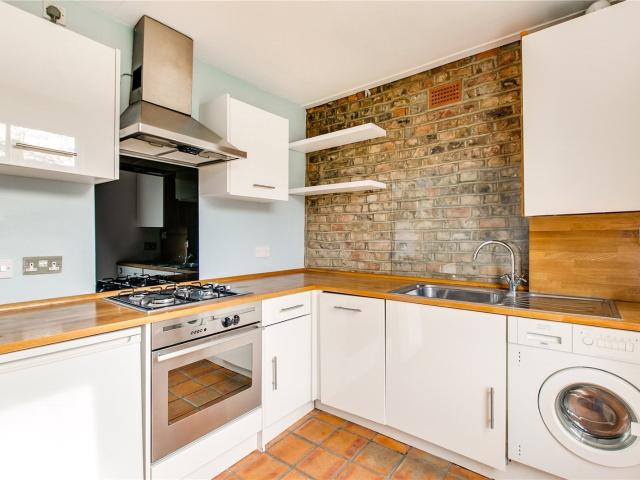 Apartment at Ongar Road, Greater London
