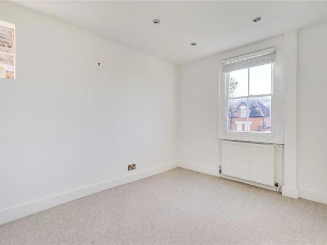 Apartment at Onslow Road, Greater London