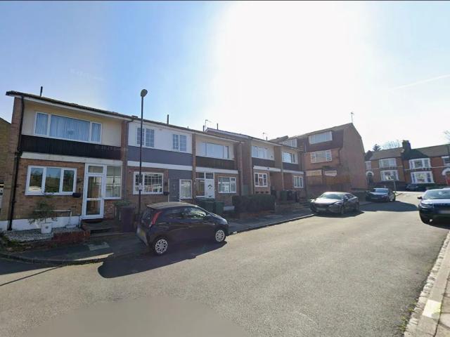 Apartment at Oak Cottage Close, Greater London