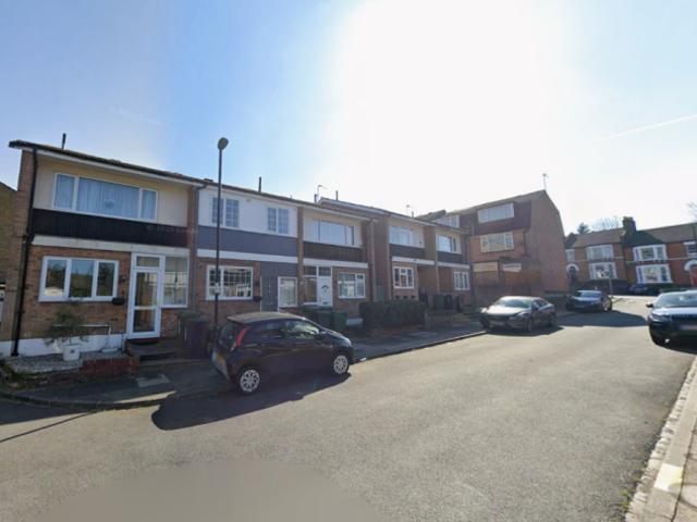 Apartment at Oak Cottage Close, Greater London