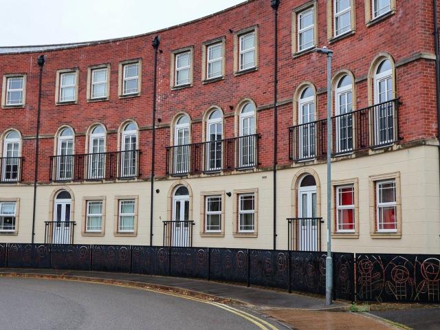 Apartment at Oak Grove, Northampton