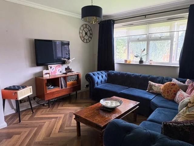 Apartment at Oak Lane, Greater London