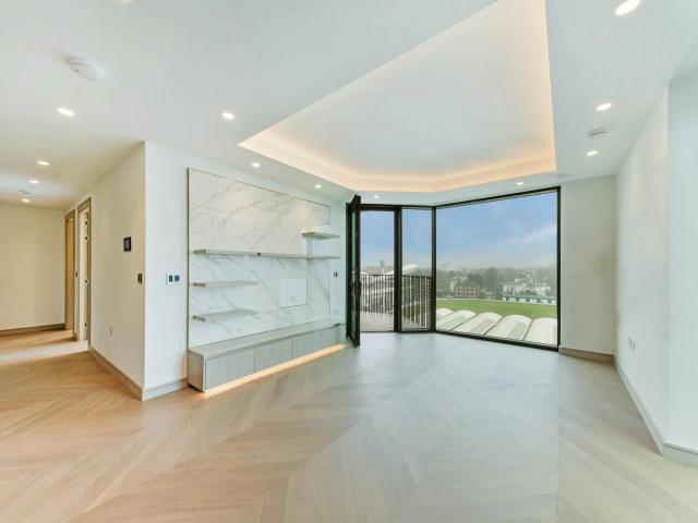 Apartment at Oak Tree Road, City of Westminster