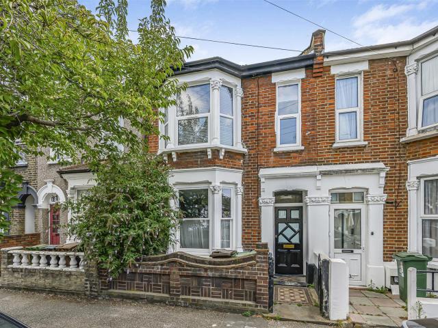 Apartment at Oakdale Road, Greater London