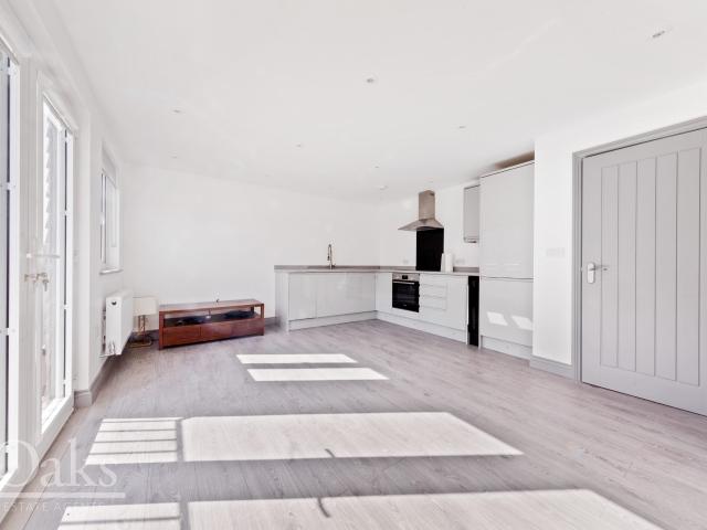 Apartment at Oakfield Road, Greater London