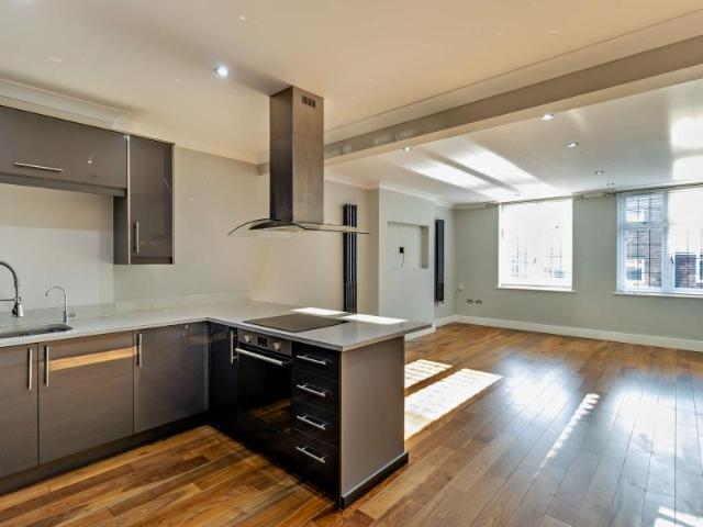 Apartment at Oaklands Gate, Greater London