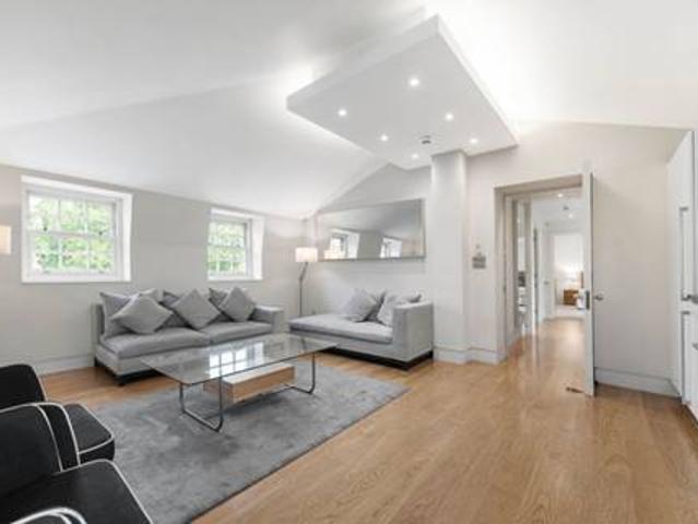 Apartment at Oakley Street, Greater London