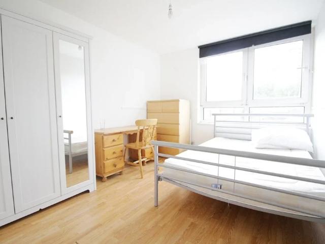 Apartment at Oakley Square, Greater London