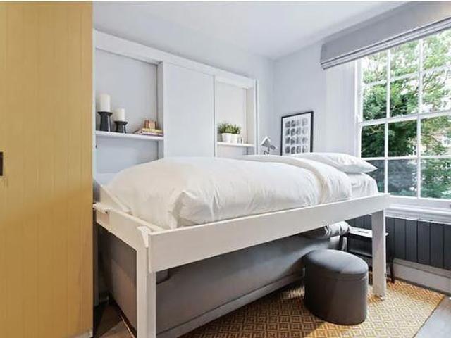 Apartment at Oakley Square, Greater London
