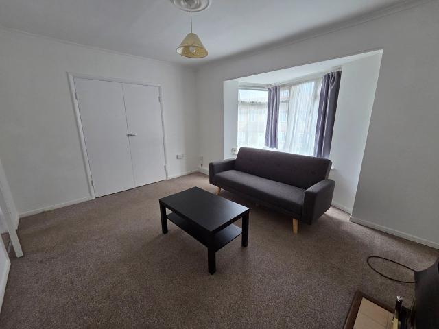 Apartment at Oakleigh Way, Greater London