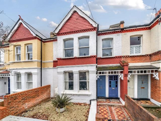 Apartment at Oakmead Road, Greater London