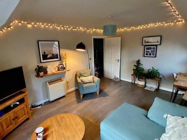 Apartment at Oakwood Drive, Salford