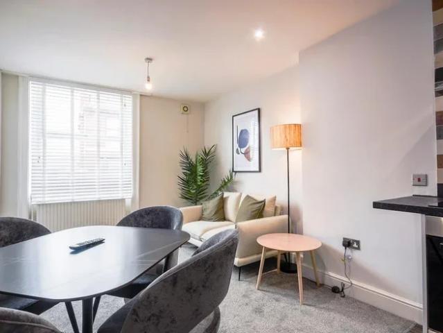 Apartment at Oaktree Court, Chester