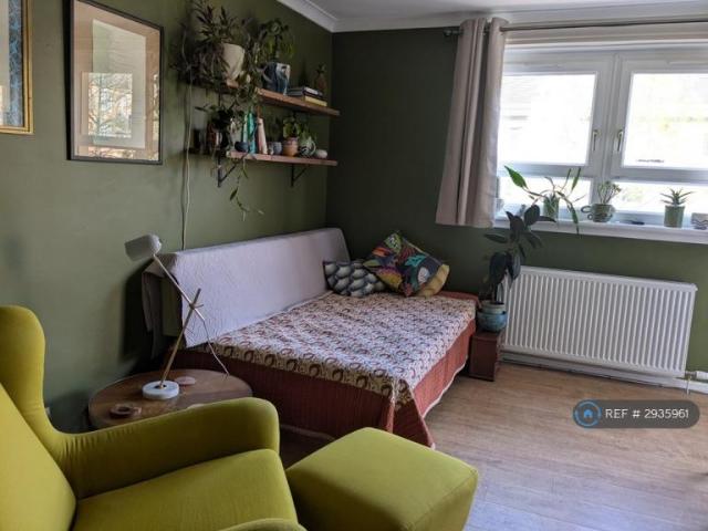 Apartment at Oban Court, Glasgow