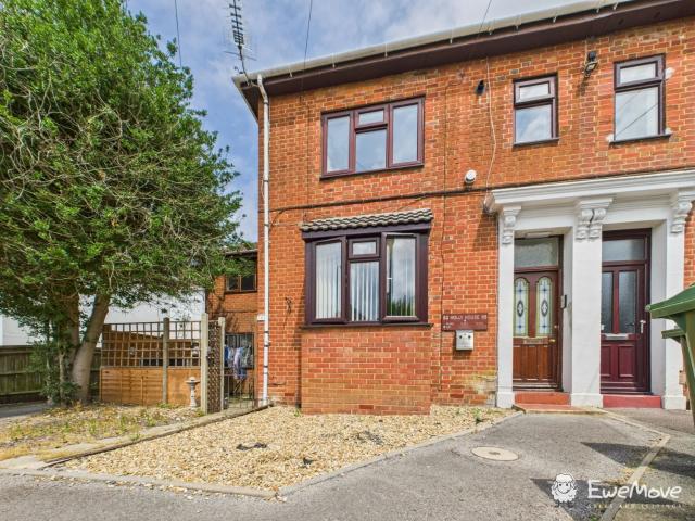 Apartment at Obelisk Road, Southampton