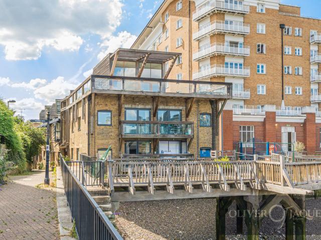 Apartment at Odessa Street, Greater London