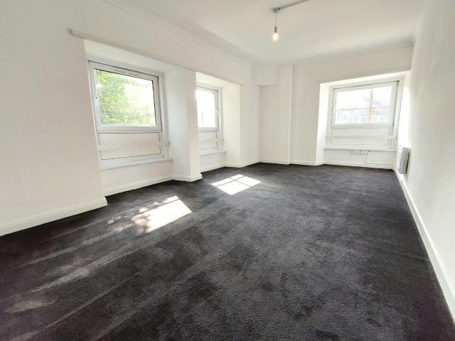 Apartment at Office Street, Porth