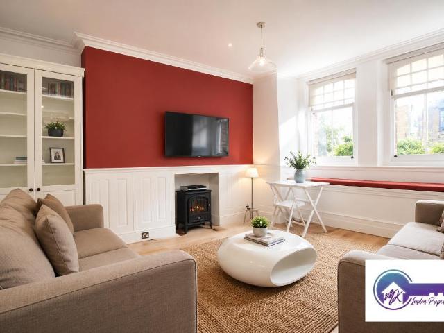 Apartment at Old Marylebone Road, City of Westminster